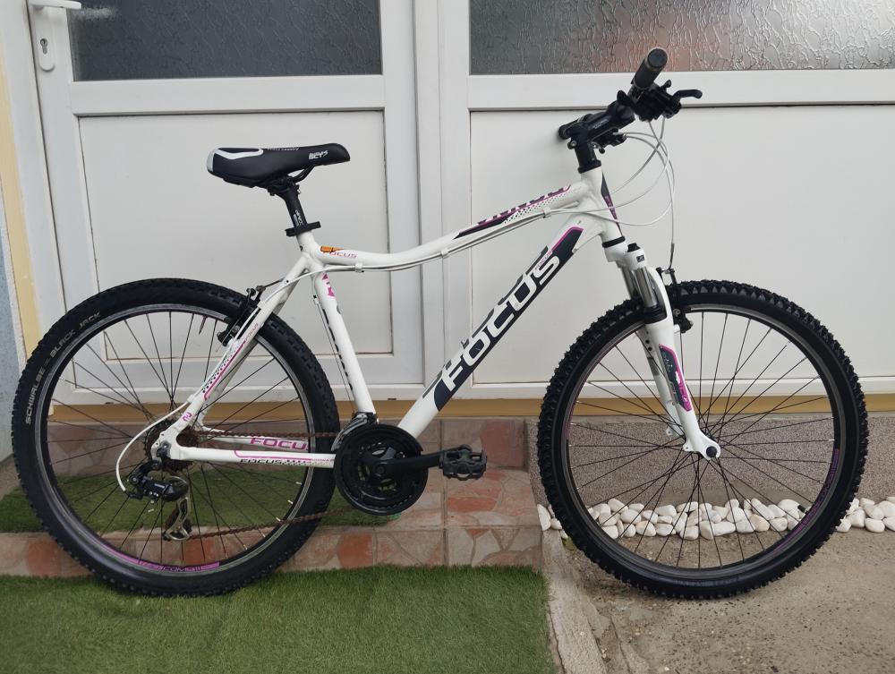 FOCUS Donna, full Shimano 3x7s, odličan