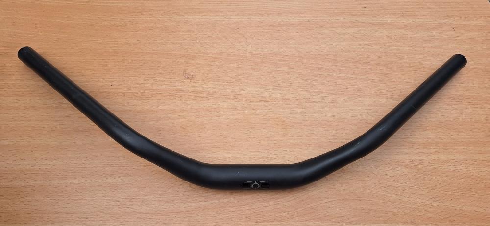 Aluminijumski volan 31,8 x 630 mm