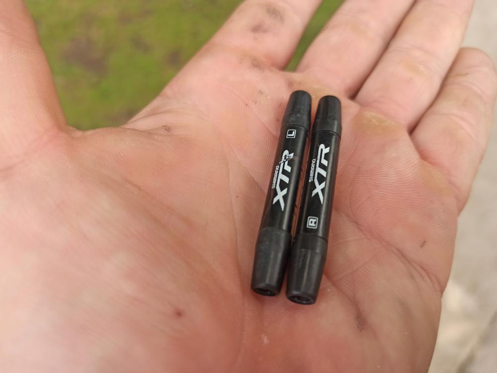 XTR pokazivaci x2
