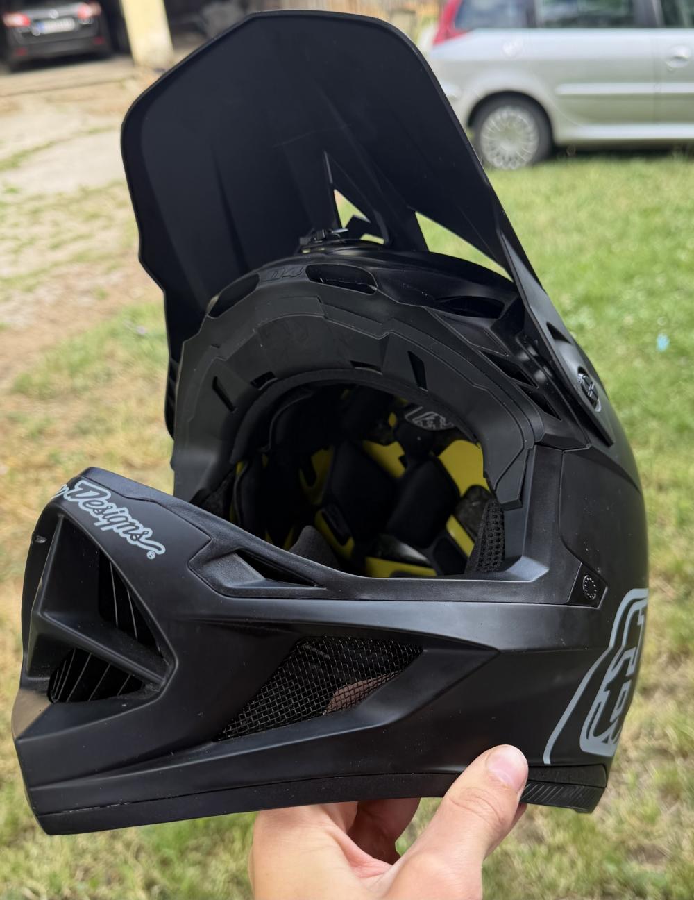 Troy lee d4 designs