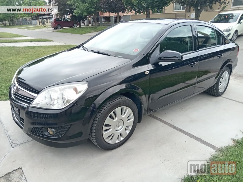Opel Astra 1.6 O d l i c n a