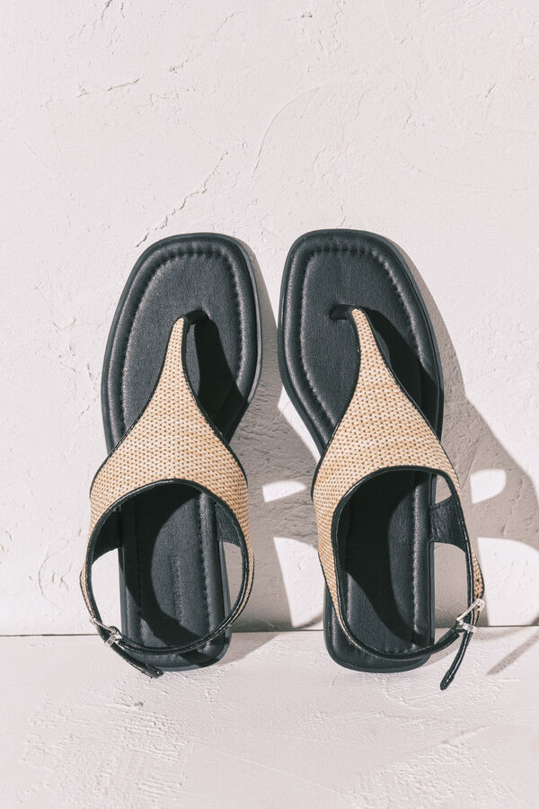 Flache Zehensteg-Sandalen aus Bast