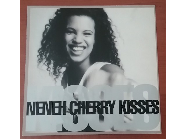 NENEH CHERRY - KISSES /MAXI SINGLE