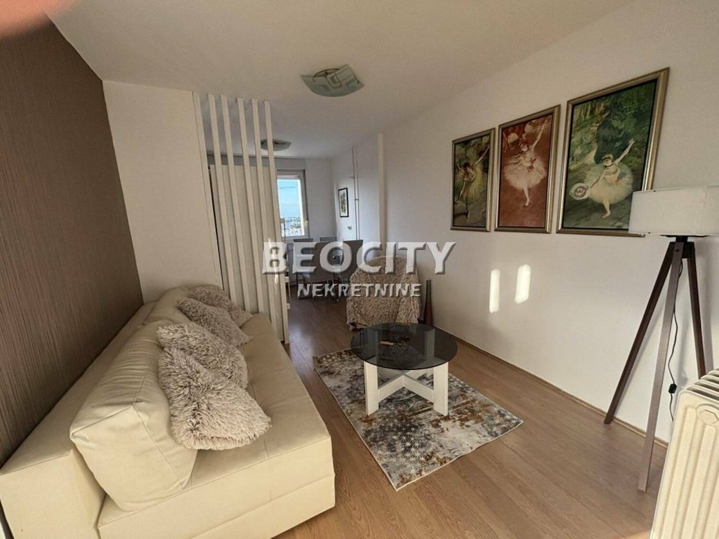 Dvosoban stan, Novi Sad - Bulevar Oslobođenja | Izdavanje · 40m² · 400€