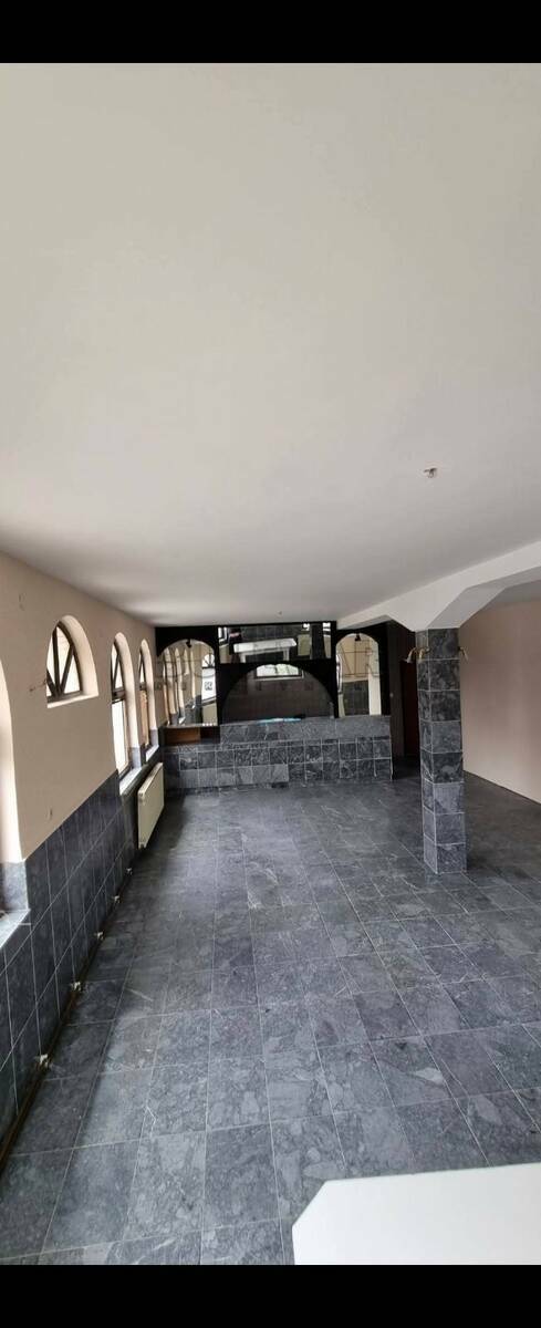 Kuća, Kragujevac - Aerodrom | Prodaja · 400m² · 295.000€