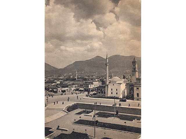 Tirana - Trg Skenderbeg