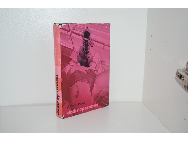 + Dodir opasnosti - James Jones