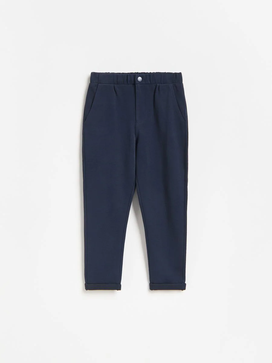 Chino pantalone s visokim sadržajem pamuka