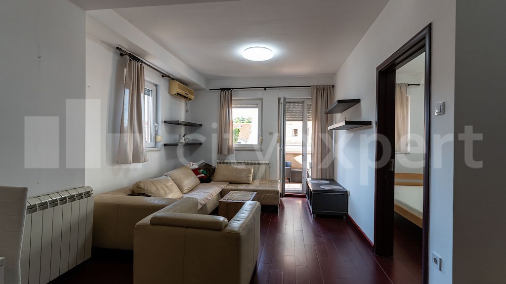 Stan za izdavanje BEZ PROVIZIJE: Dvosoban, 57m², Cara Dušana, Zemun - 500€