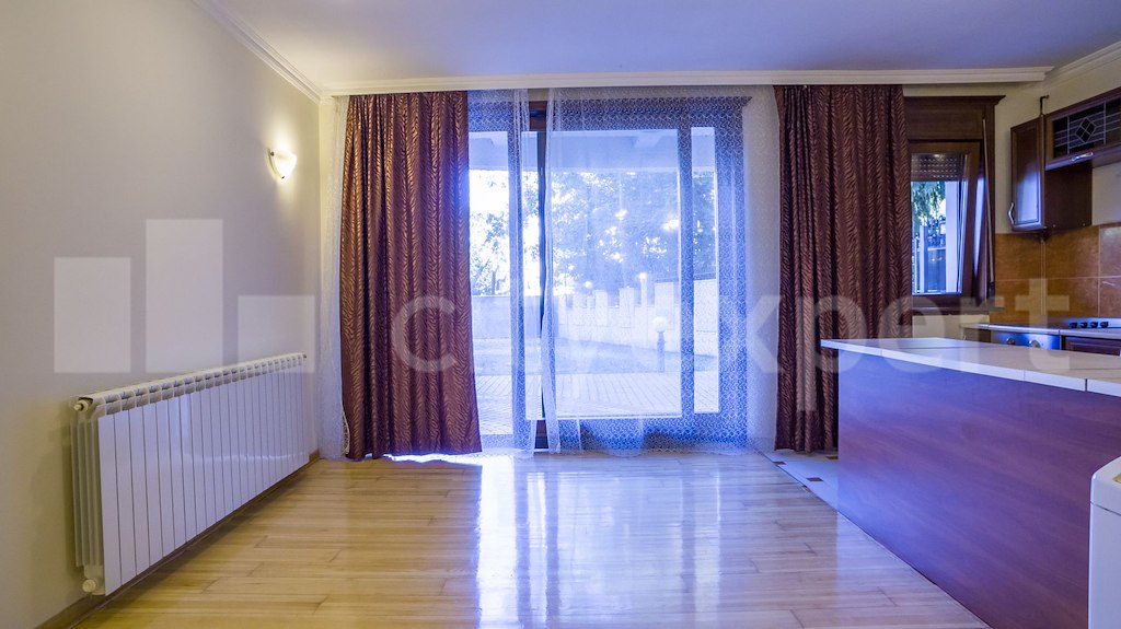 Stan u kući za izdavanje BEZ PROVIZIJE: Četvorosoban, 107m², Jevrema Grujića, Savski venac - 1300€