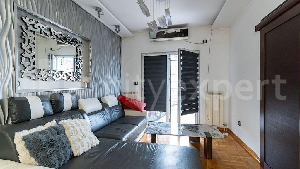 Stan za prodaju - Troiposoban, 100m², Cvetanova ćuprija, Zvezdara - 283000€