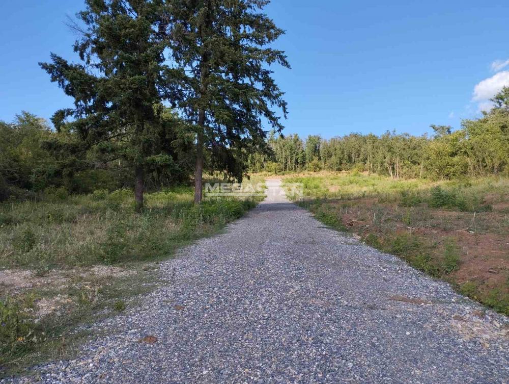 Vrčin, građevinski plac
60.000 €