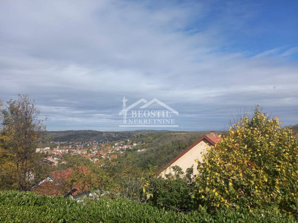 Vrčin – 191m²,19.4 ari placa, useljiva ID#25306
220.000 €