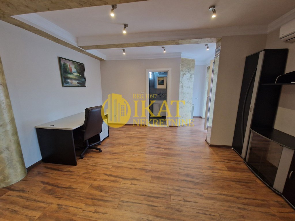 Zemun, Retenzija, kancelarijski prostor ID#5173
350 €