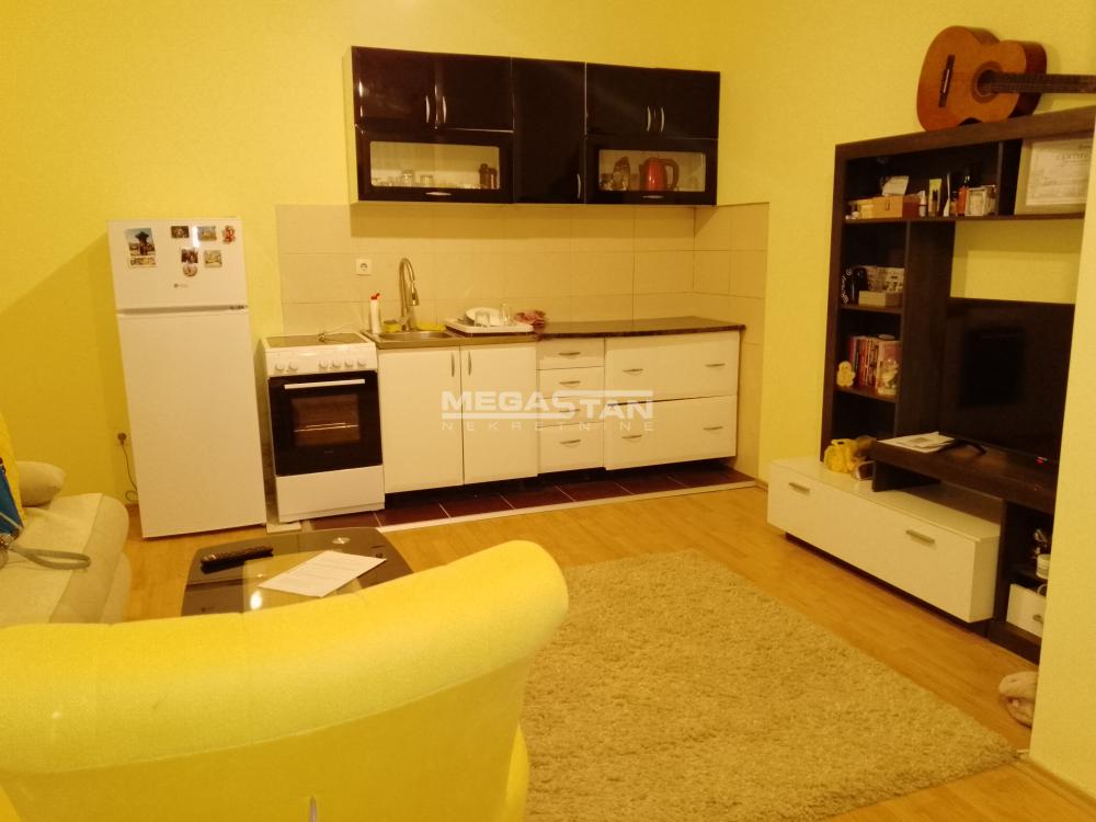 Učiteljsko naselje, uknjižen
72.000 €