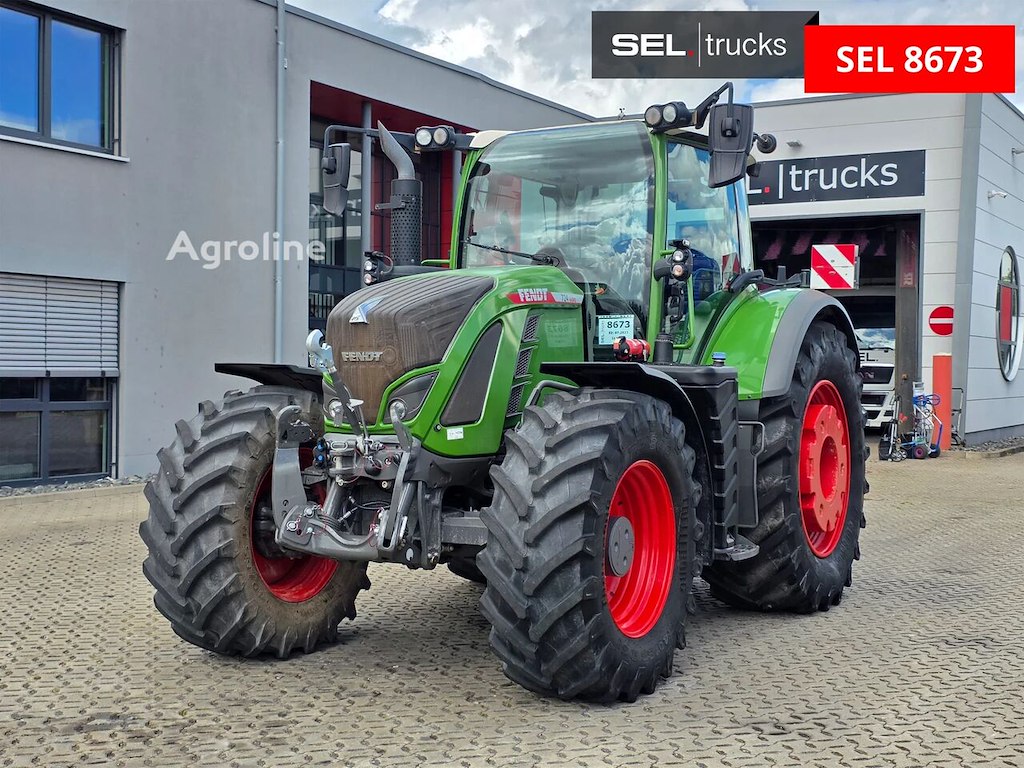 Fendt 724 Vario Ackerschlepper traktor točkaš