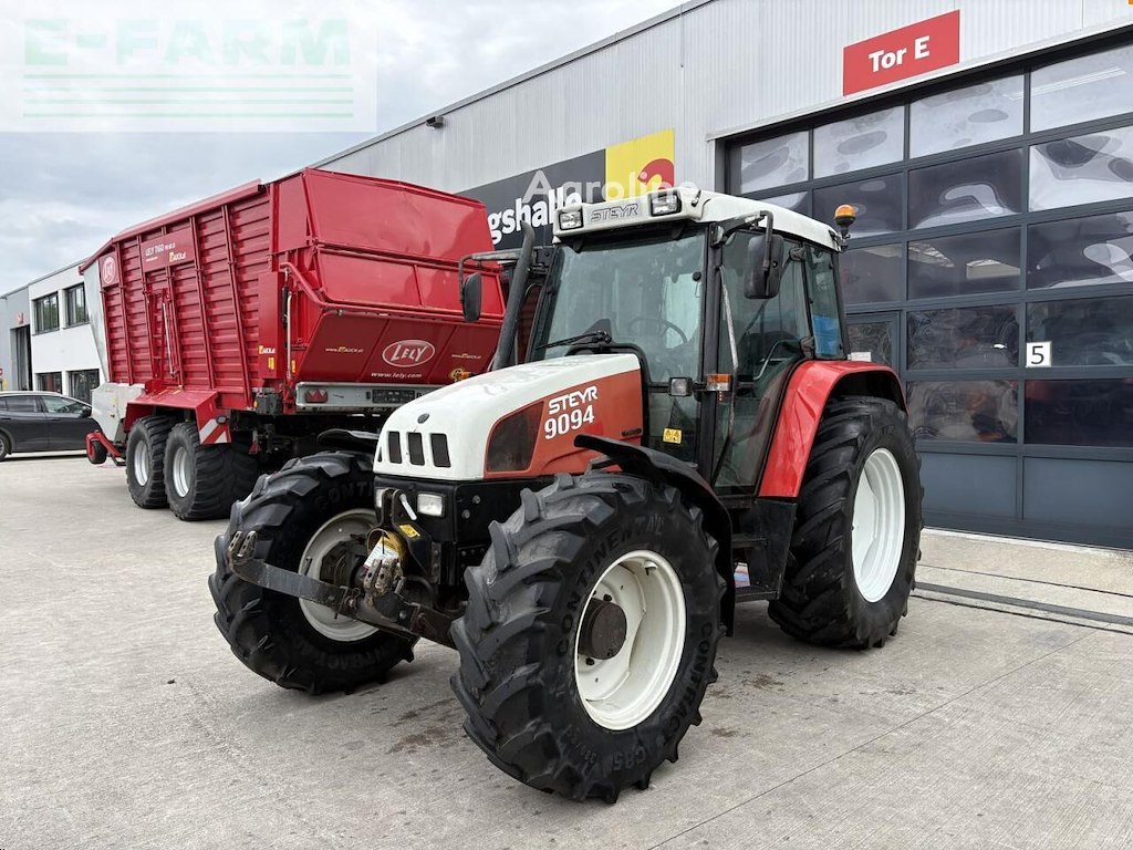 Steyr 9094 a t traktor točkaš