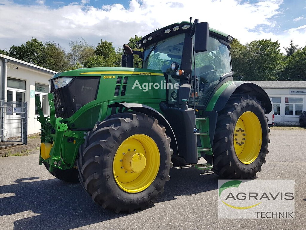 John Deere 6230R traktor točkaš