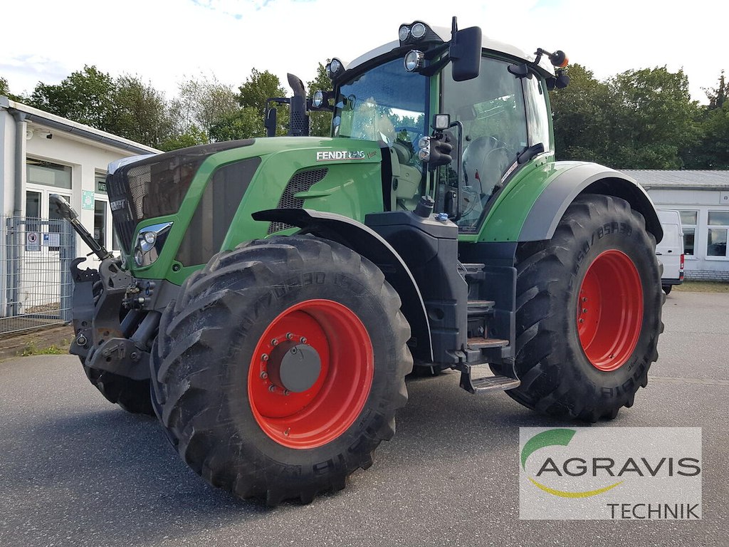 Fendt 826 Vario S4 traktor točkaš