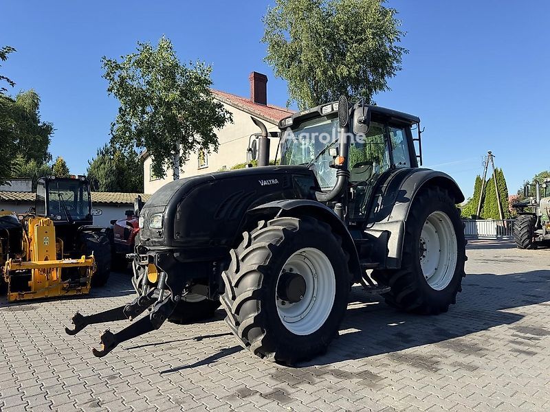 Valtra T202 VERSU traktor točkaš