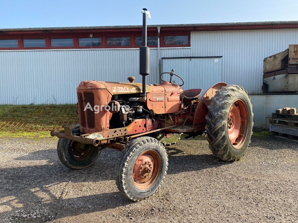 Prodaje se Volvo BM400 Tractor traktor točkaš na aukciji