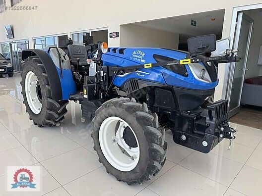 New Holland T 4.90 mini traktor