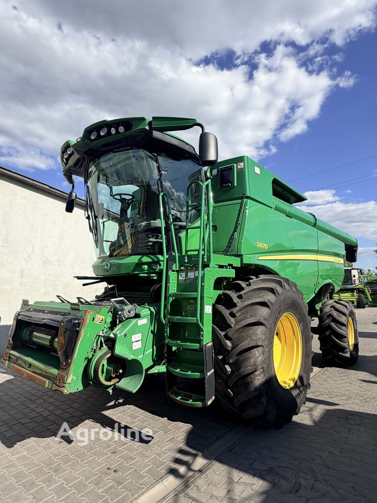 John Deere S670 kombajn za žito
