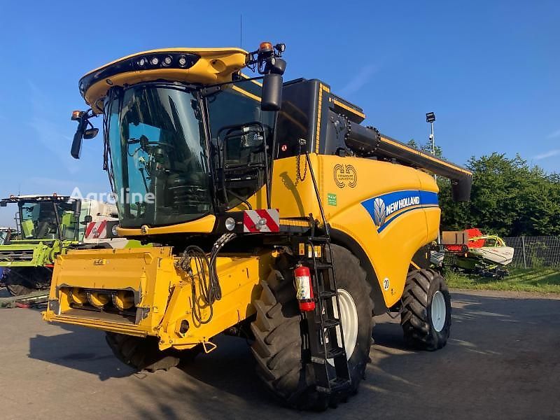 New Holland CH 7.70 kombajn za žito