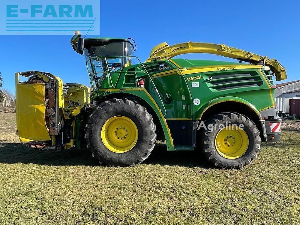 John Deere 8300 krmni kombajn