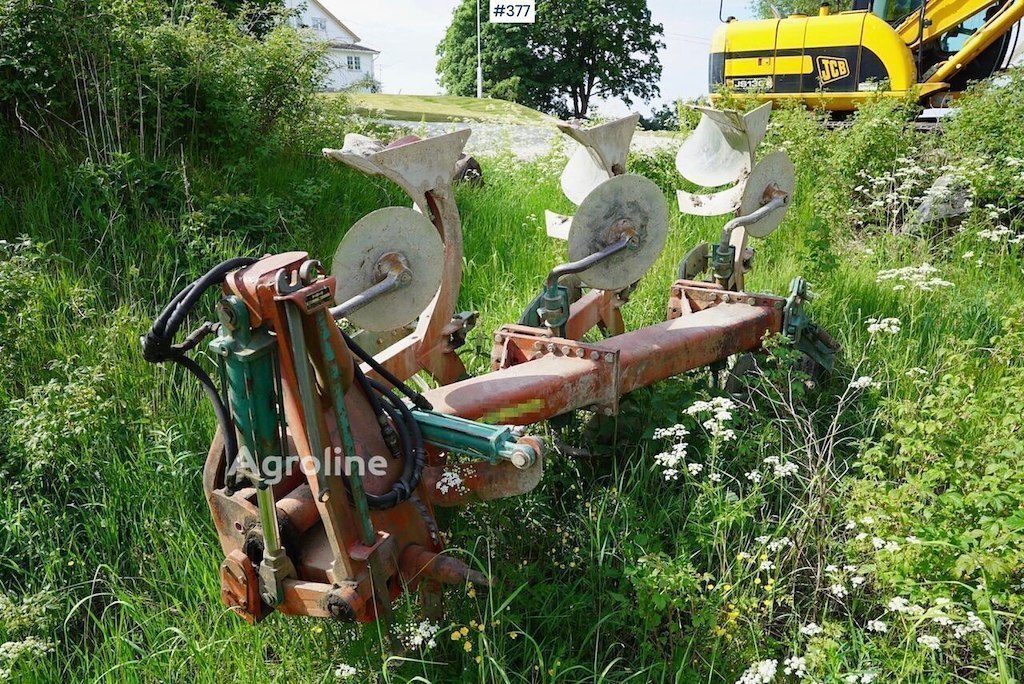 Kverneland Plog reverzibilni plug