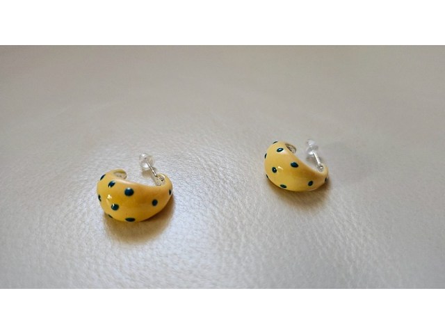 C-shape enamel polka dot drop glaze minđuše