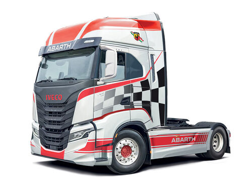 NEW! Italeri 3976 Iveco S-Way Abarth