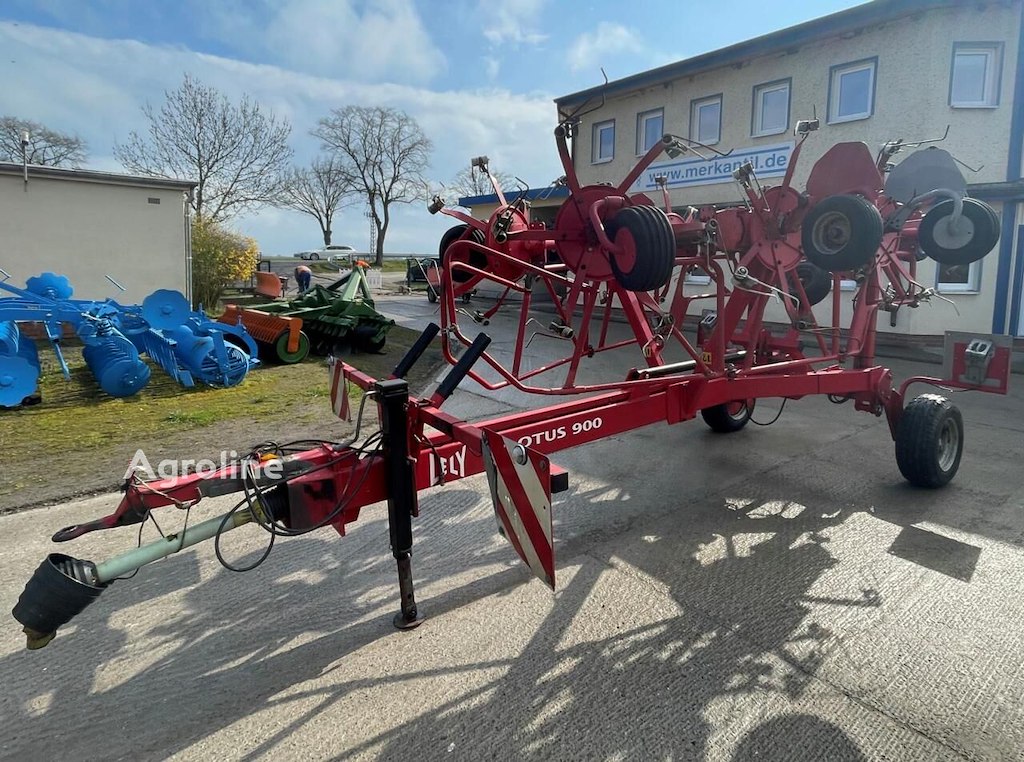 Lely Lotus 900P prevrtač sena