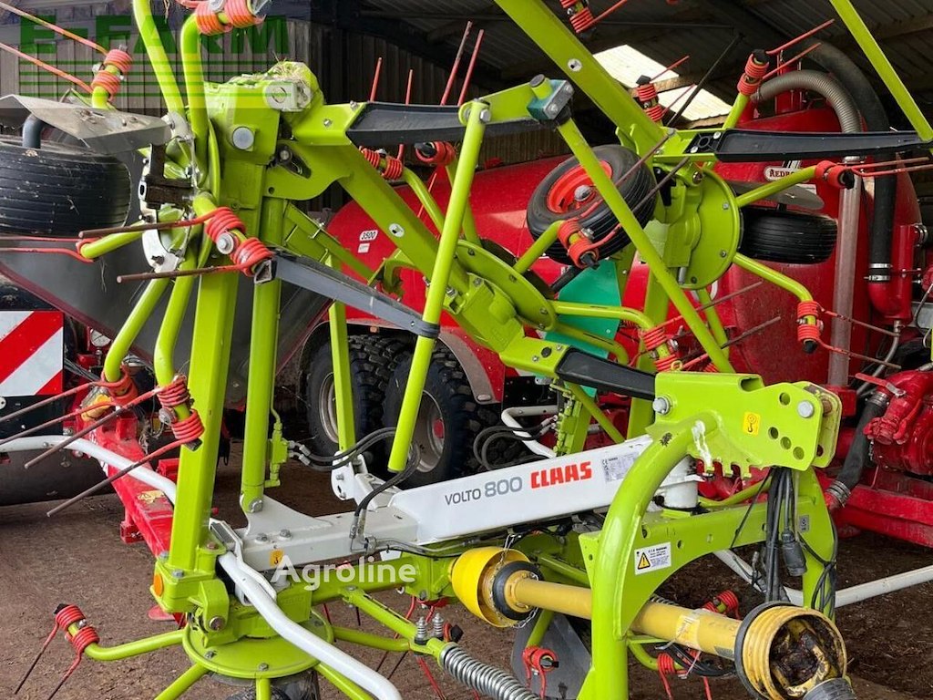 Claas VOLTO 800 prevrtač sena