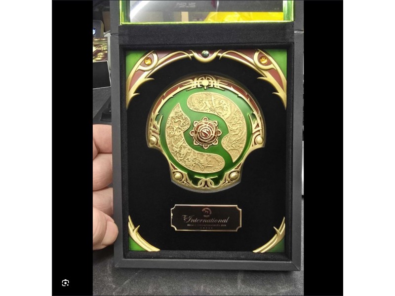 Kupujem Dota 2 Aegis ( 2023+2024 ) i sve vezano za Dotu