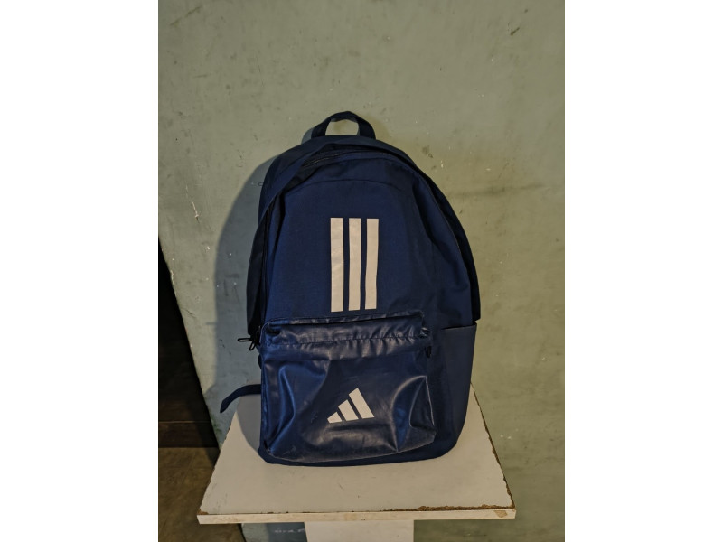 ADIDAS ORIGINAL TEGET PLAVI RANAC ODLIČAN