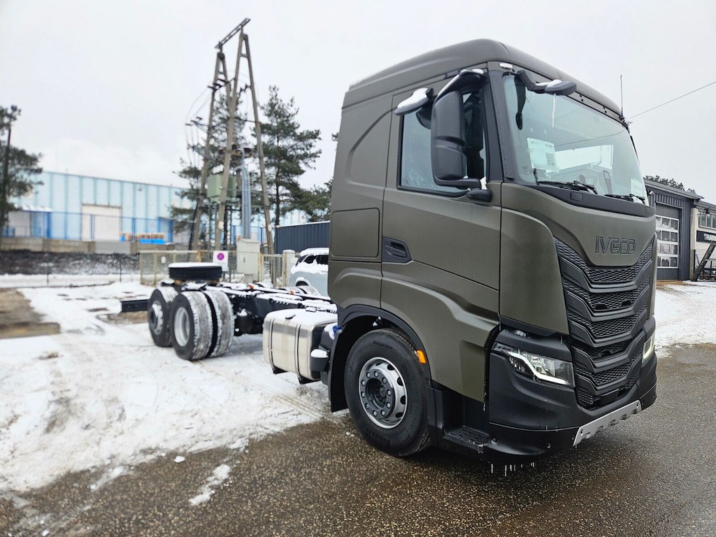 Novi IVECO NEW S-Way AS260S460Y-FP / No mileage / PTO / Without superstruct kamion šasija