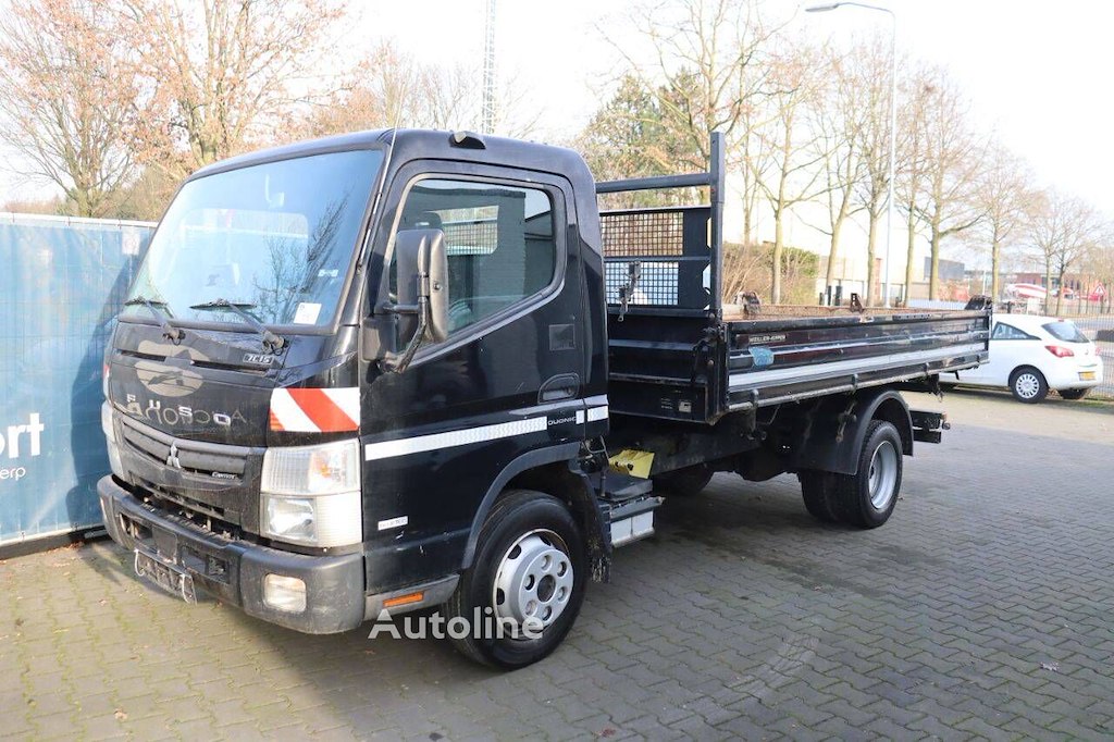 Prodaje se Mitsubishi Fuso kamion s ravnom platformom < 3.5t na aukciji