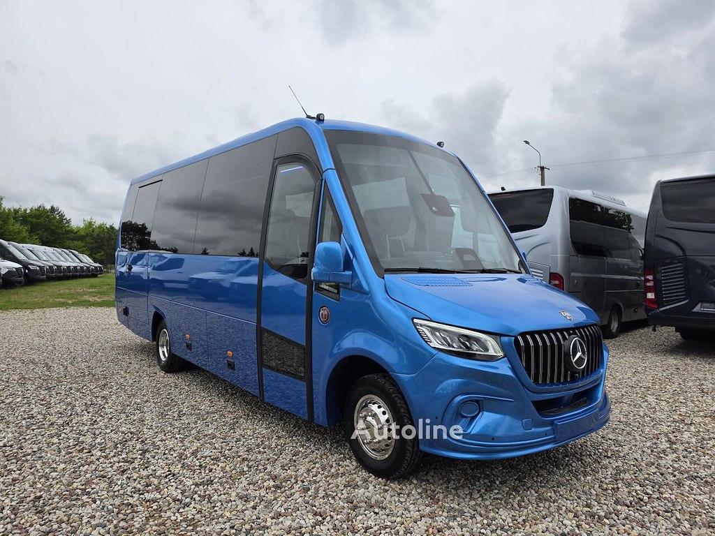 Novi Mercedes-Benz Sprinter putnički minibus