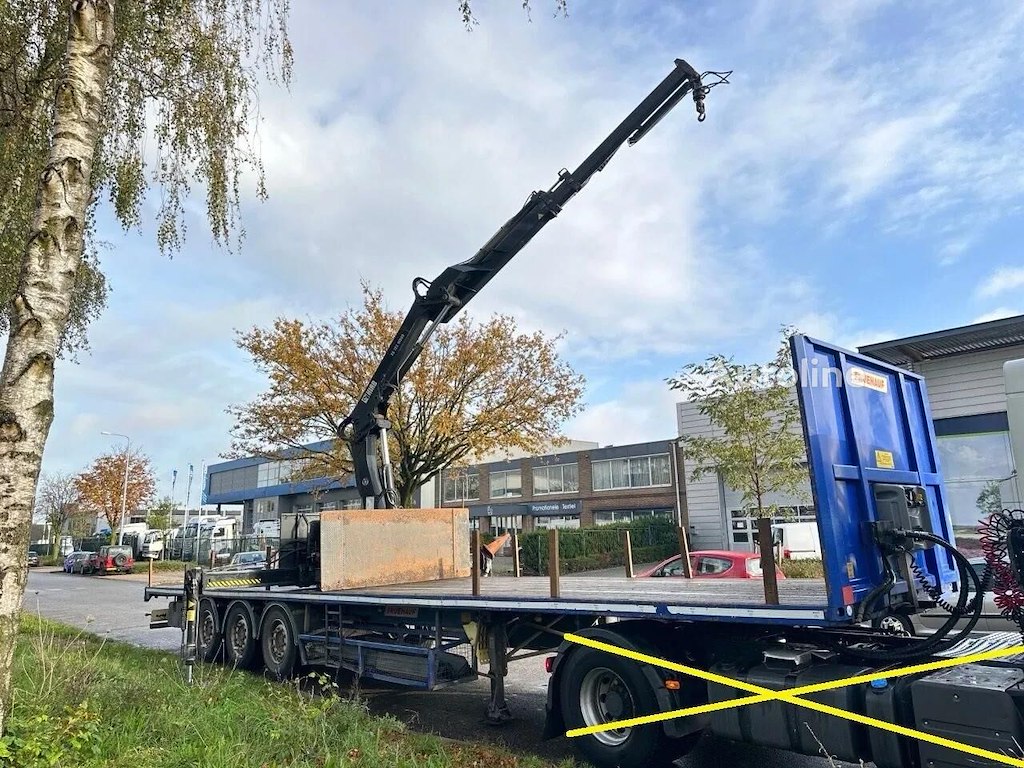 Fruehauf MET 3 AXLE SAF + HIAB 122E - 3 HIDUO + REMOTE CONTROL poluprikolica sa ravnom platformom