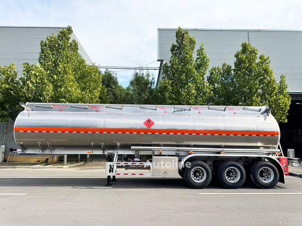 Novi CHIV Trailer CHIV 9,000 gallon aluminum alloy fuel tanker trailer sold to the prikolica cisterna za gorivo