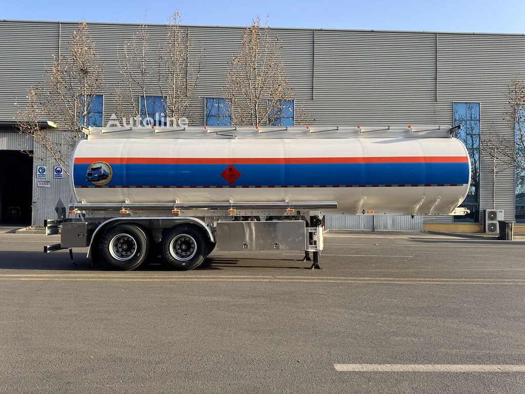 Novi CHIV Trailer Chinese Factory Direct 4 Axle 38,000 Liter Diesel Oil Tanker Tra prikolica cisterna za gorivo