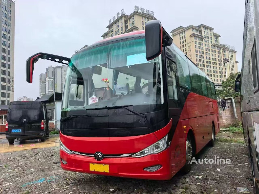 Yutong C9 turistički autobus