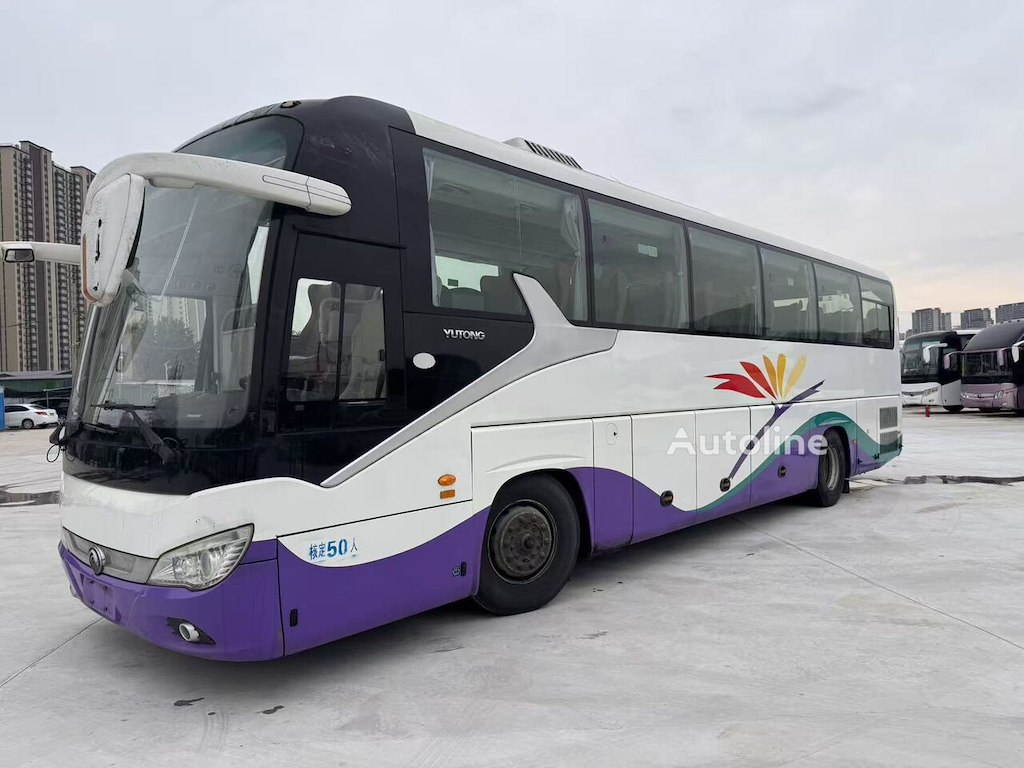 Yutong ZK 6120 turistički autobus