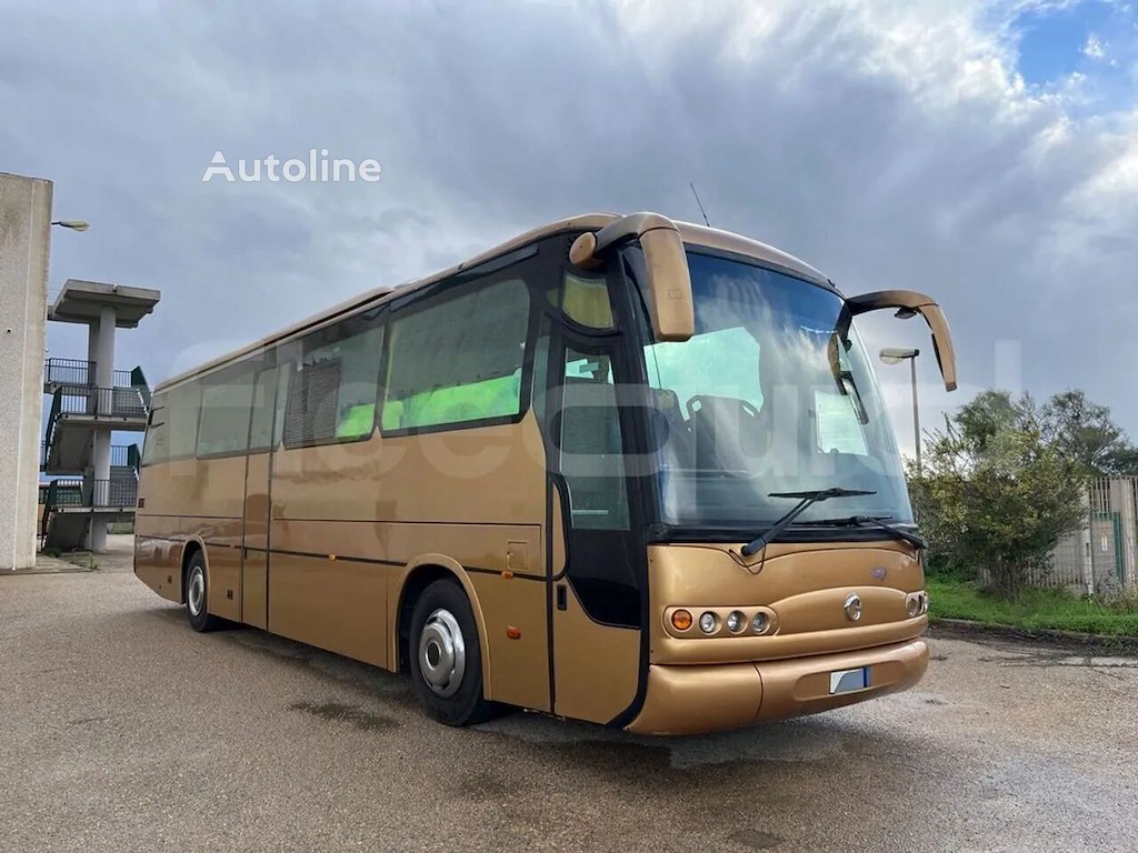 Irisbus Domino turistički autobus