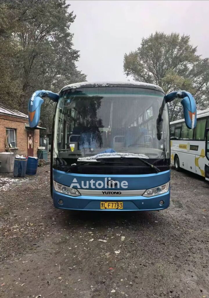 Yutong ZK6115 prigradski autobus
