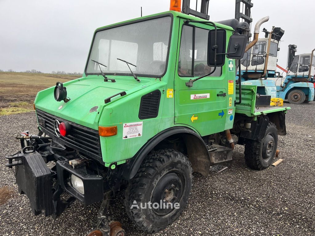 Mercedes-Benz Unimog 424 ZW82 univerzalna komunalna mašina