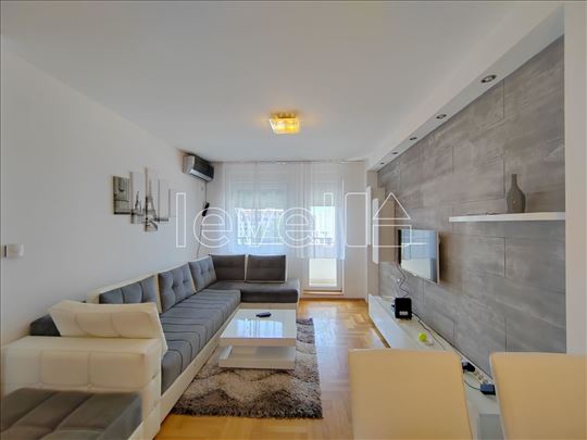 Stan,Novi Sad,Grbavica,kv: 39.00