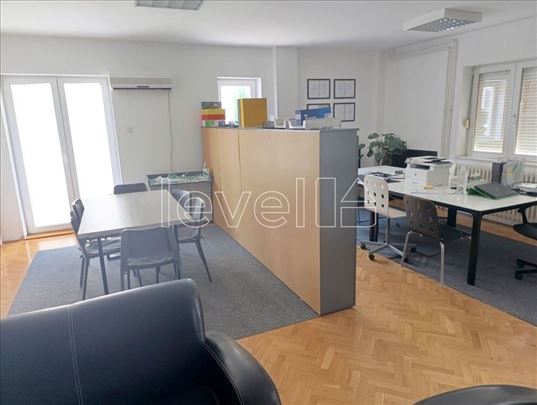 Stan,Novi Sad,Centar,kv: 73.00
