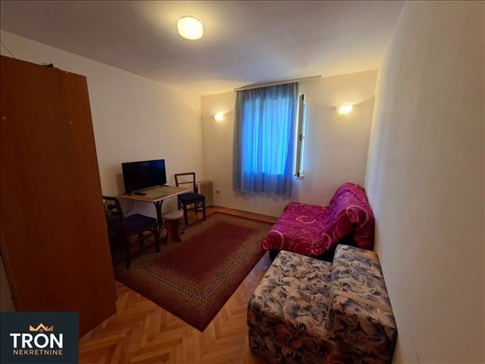 Garsonjera na 500m od hotela Tonanti 20m2